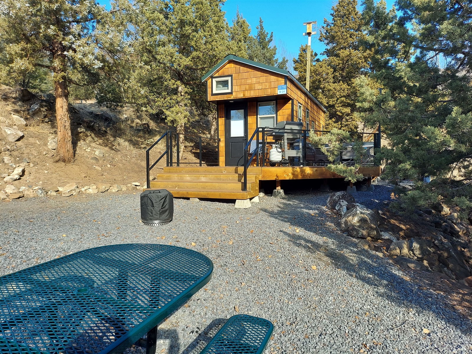 Luxury Tiny Homes with Private Hot Tubs | Lake Simtustus Resort & Marina